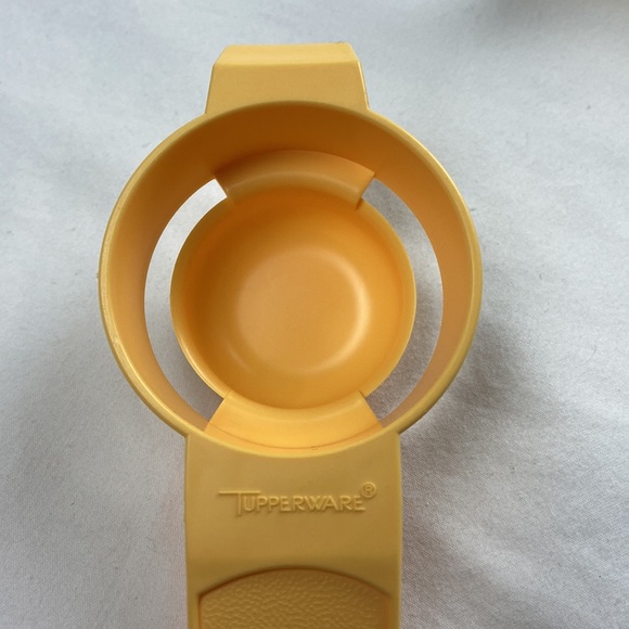 Tupperware | Kitchen | Vintage Tupperware Egg Scoop Egg Separator Mini ...